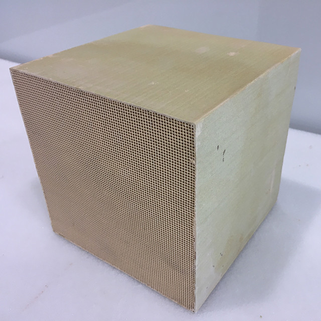 Natural Gas SCR Denox Catalyst Honeycomb